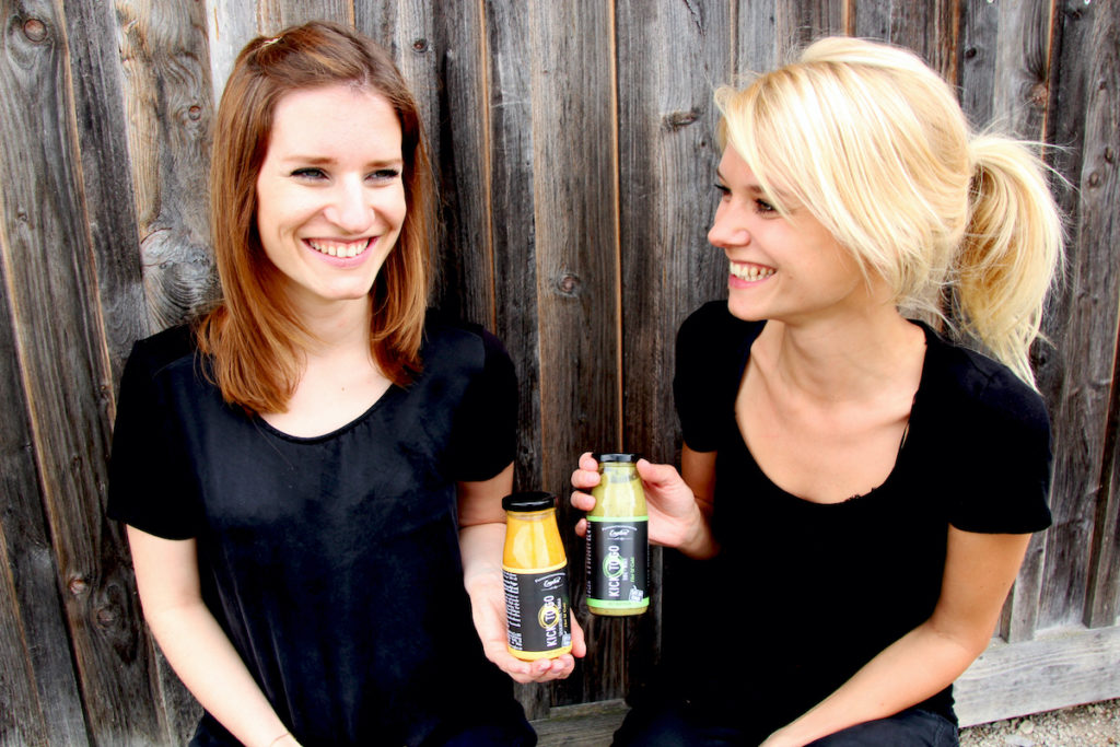 Christina Englert (links) und Laura Englert (rechts), Juniorchefinnen ...