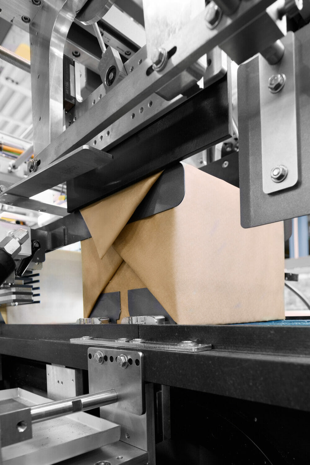 KHS: Flexibel einsetzbarer Dosen-Packer - packaging journal