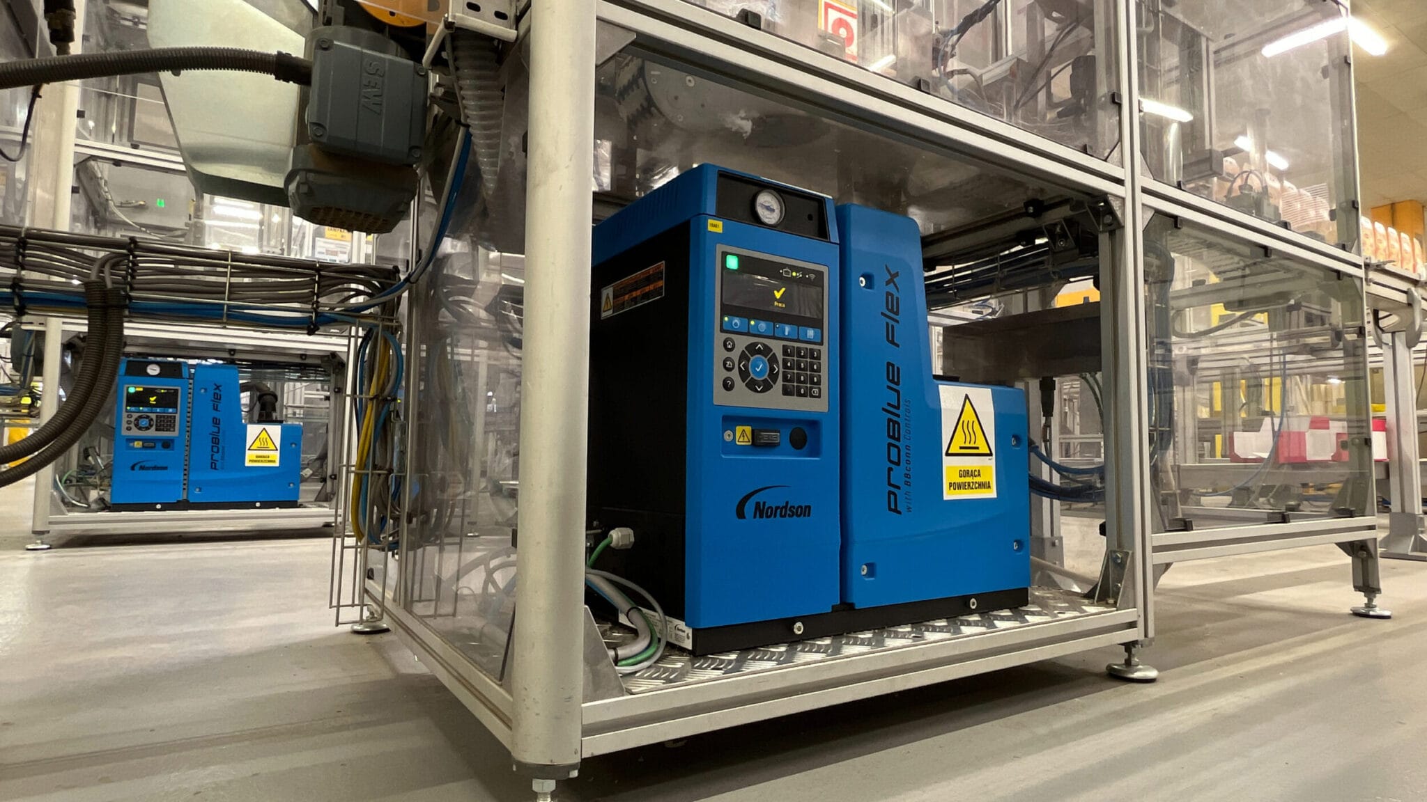 Lipton setzt auf Klebstoff statt Plastik - packaging journal