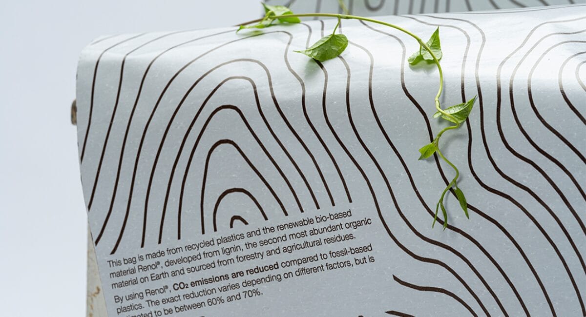 Turning waste material into a resource: New lignin mailing bags ...